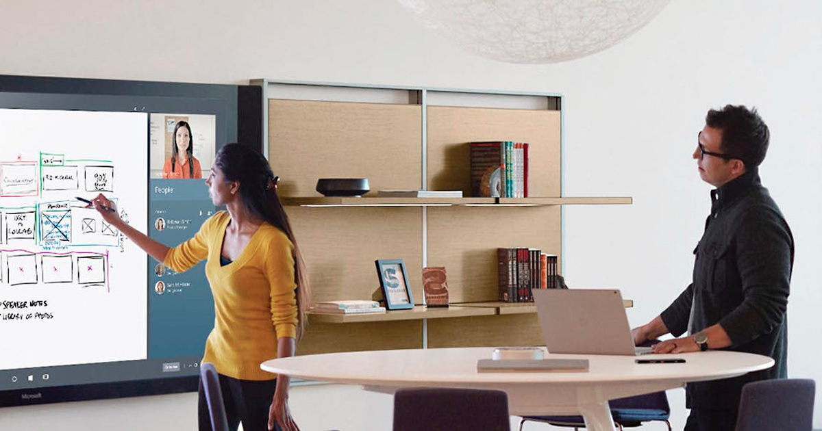Side-by-side comparison of interactive whiteboards | Swisscom